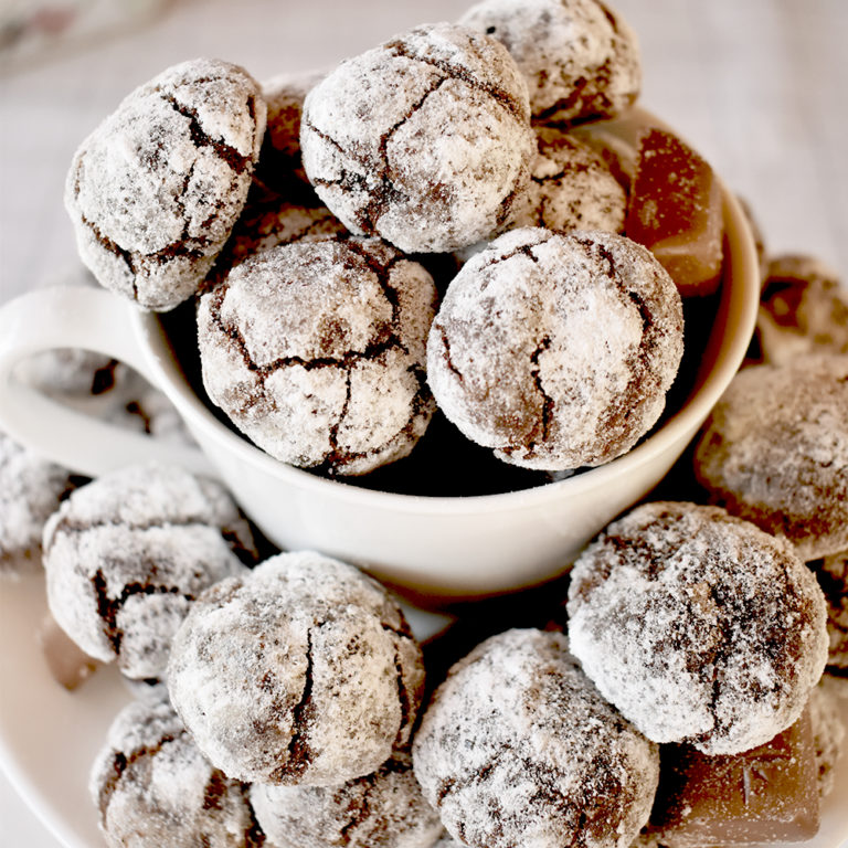 Chocolate Crinkles - Recipe for crinkle chocolate cookies